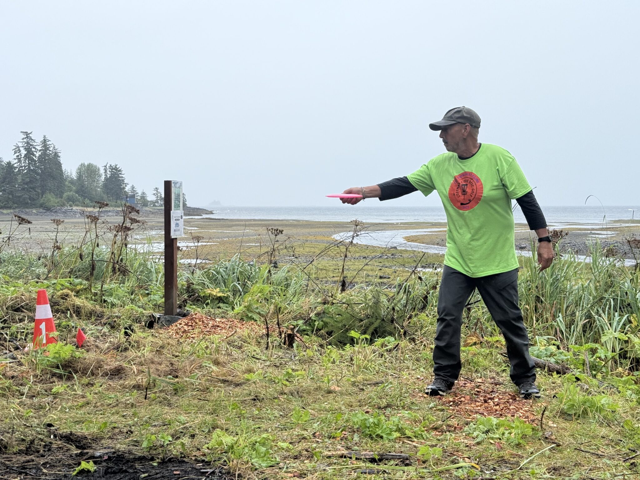 First Coffman Cove disc golf course opens with a par-ty - KFSK